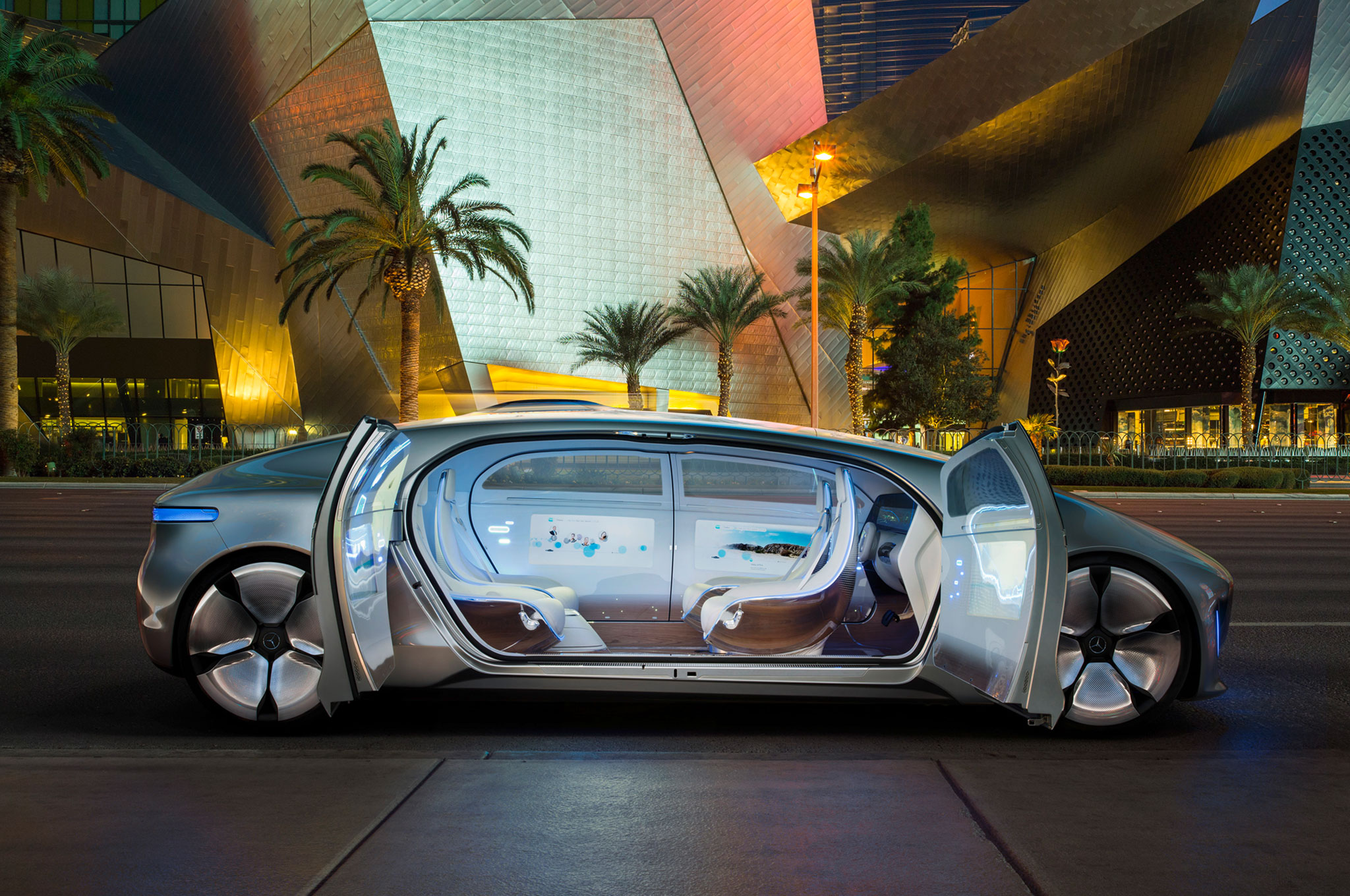 Riding in the Mercedes-Benz F 015 Luxury in Motion Concept - Automobile