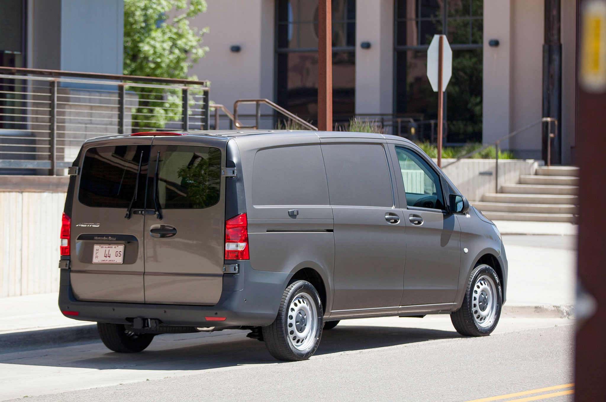 2016 Mercedes-Benz Metris Review