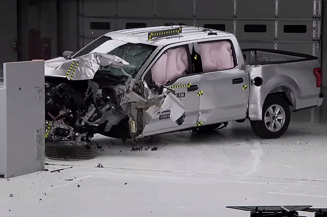 Ford F-150 Crash Test Reveals Major Safety Gap Between Body Variants
