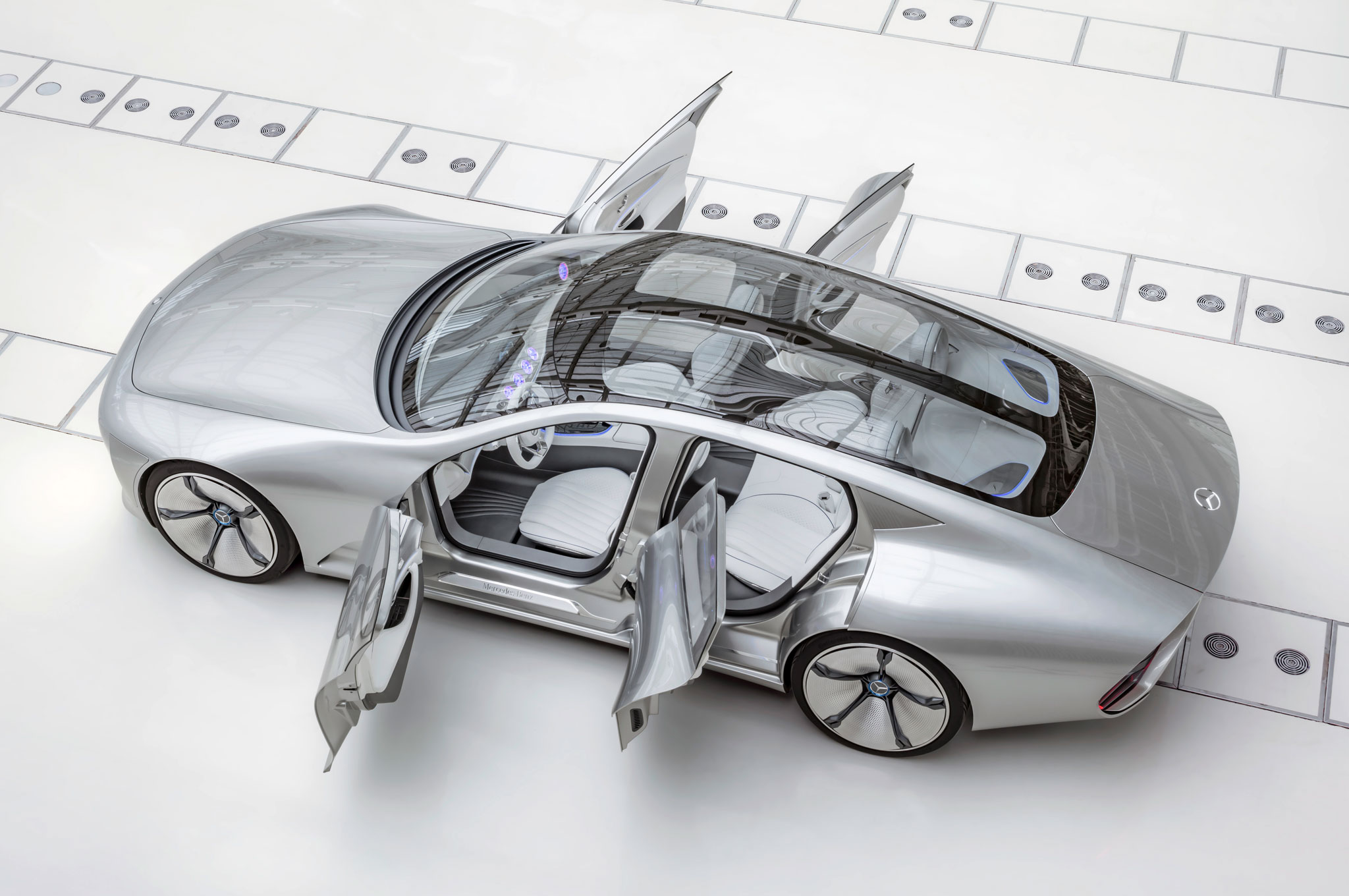 Mercedes-Benz Concept IAA is a Study in Aerodynamics