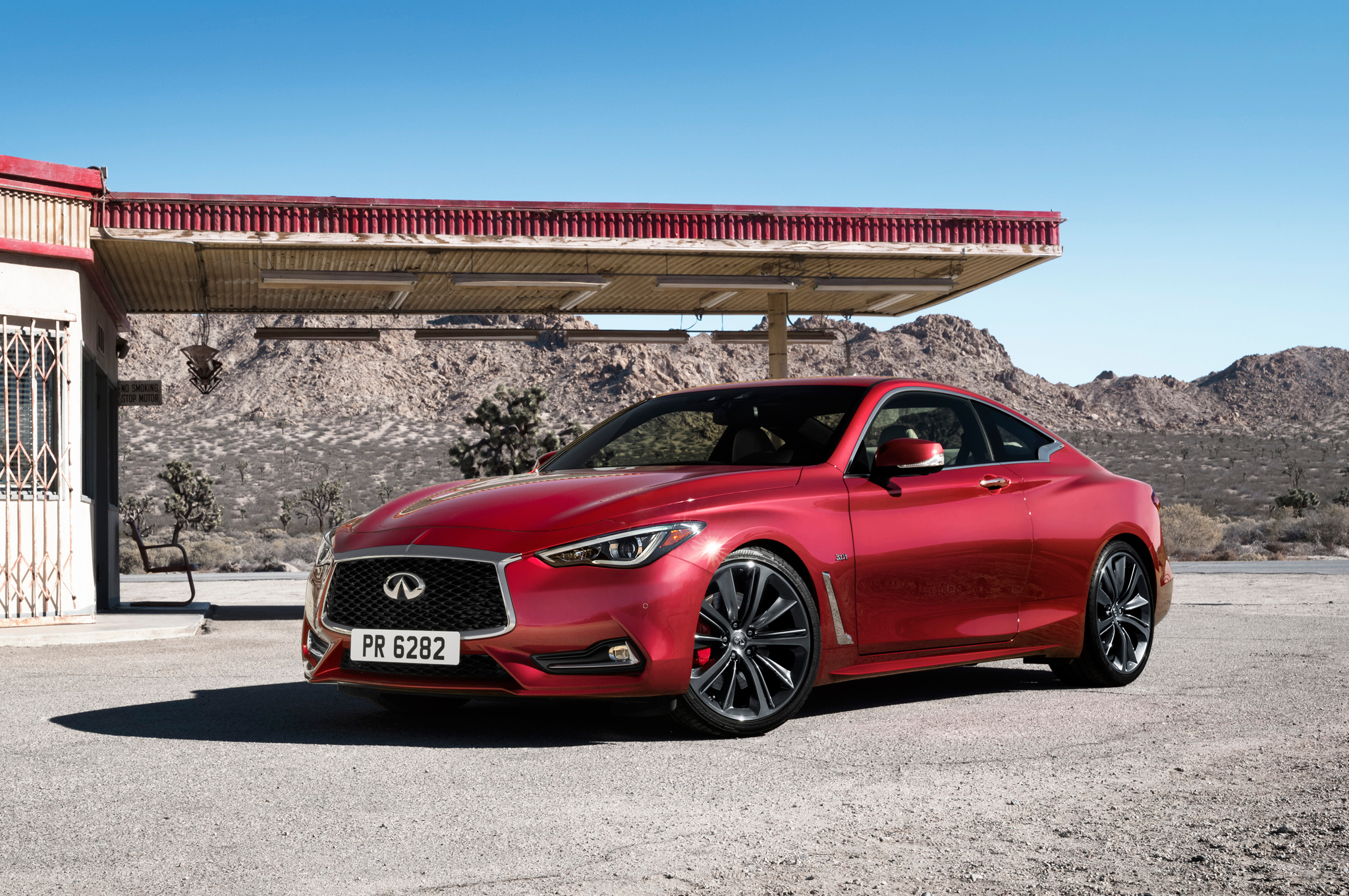 2017 Infiniti Q60 Brings Racy Looks, Twin-Turbo Engine to Detroit