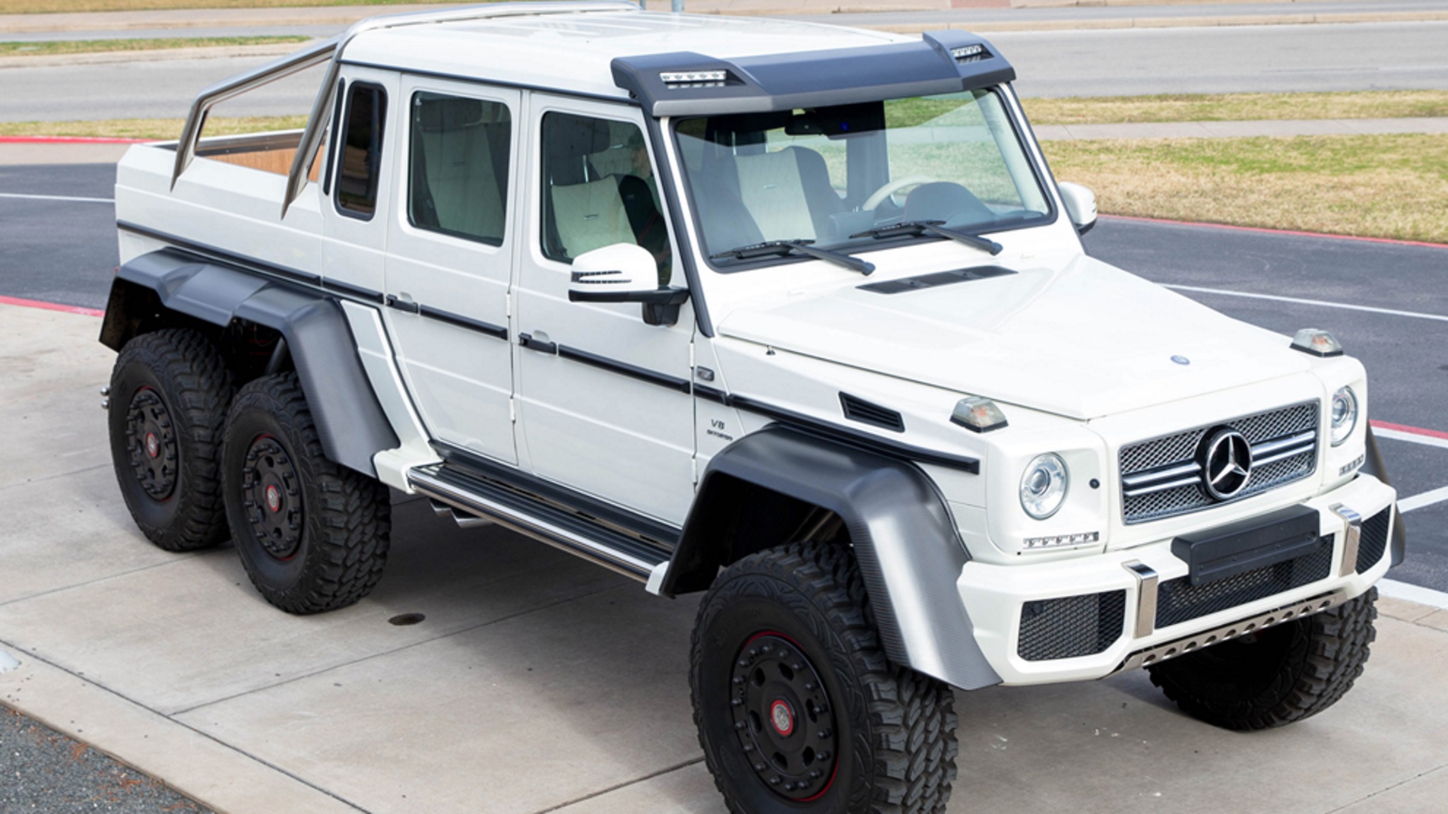 Miss Out On The Mercedes Benz G63 6x6 One s Headed To Barrett Jackson