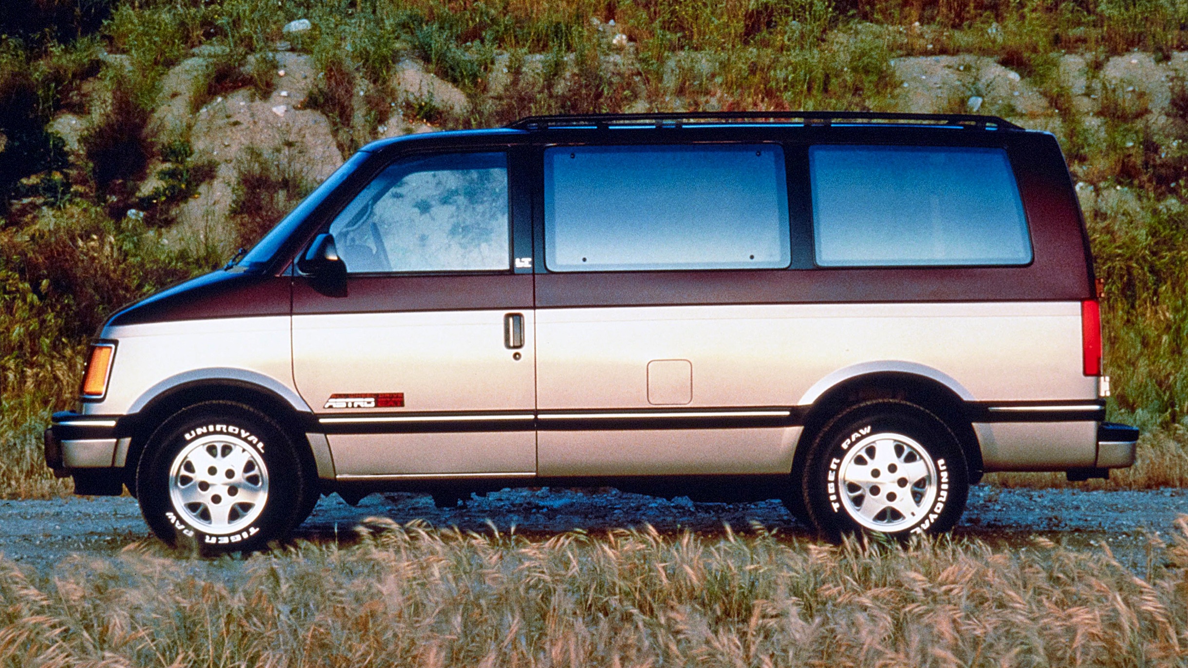 Live Your Best Van Life in These Strange, Cool Vans – Cars and News
