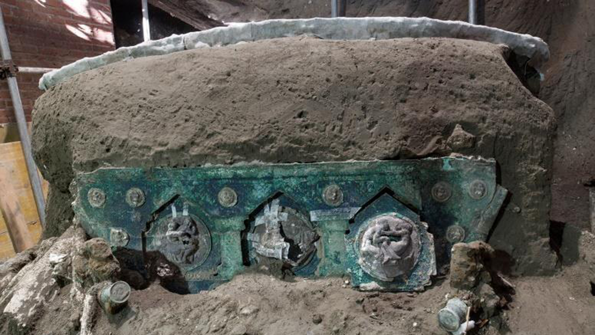 Archaeologists in Pompeii Just Discovered the "Lamborghini of Chariots"